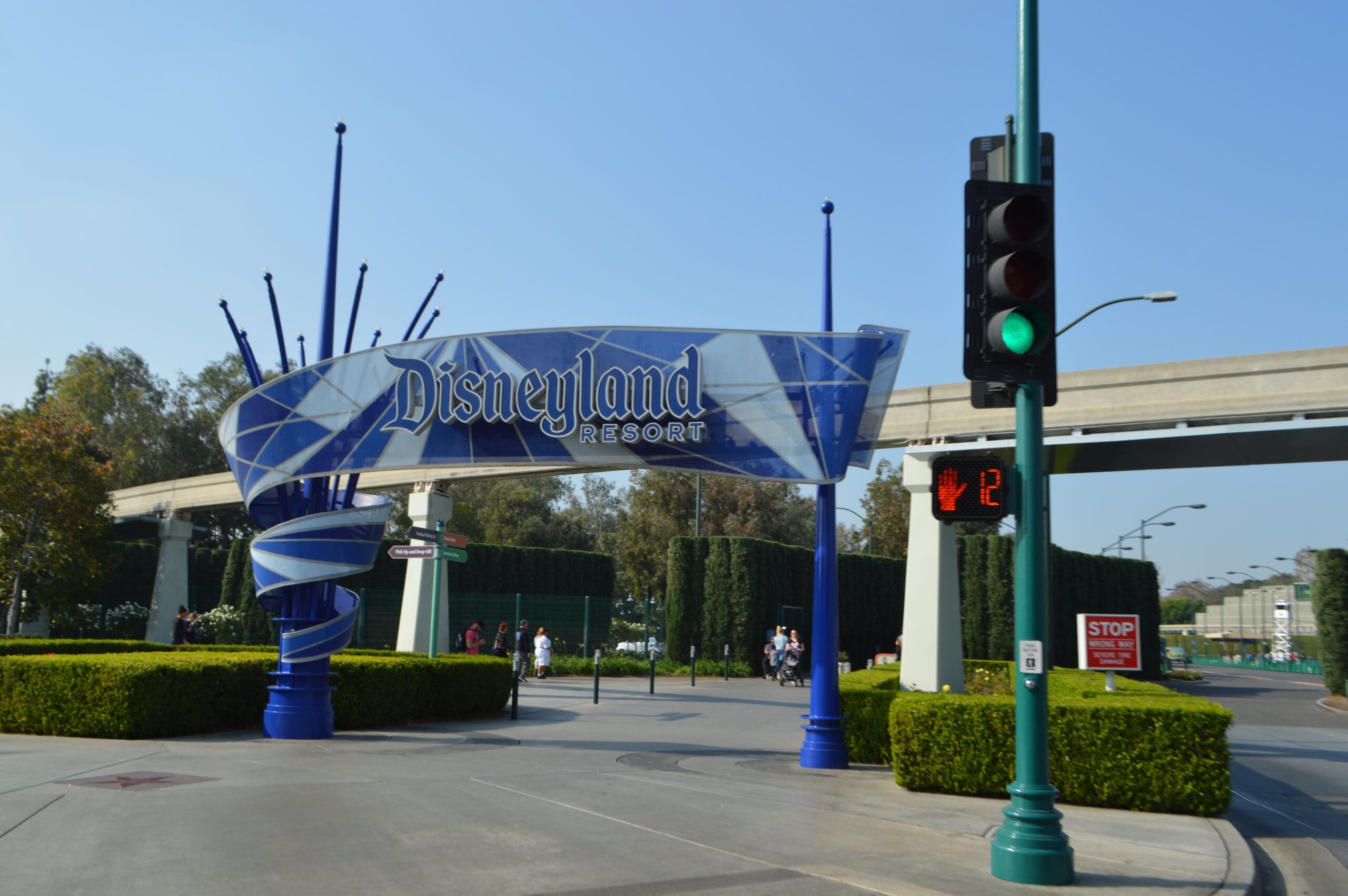 HOW TO: Harbor Boulevard Guest Drop-Off & Pick-Up for Disneyland ...