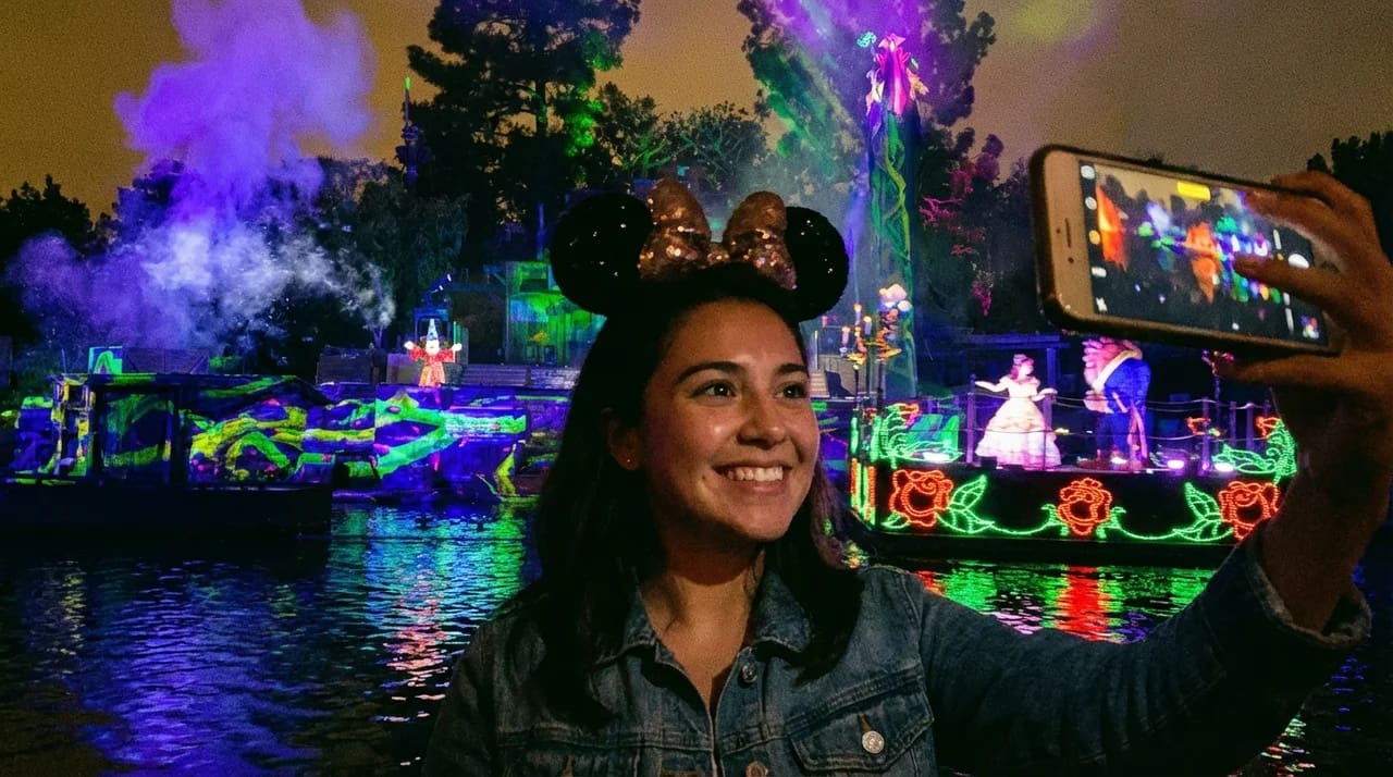 Best Disneyland Shows 2026: Fireworks, Parades & Nighttime Spectaculars ...