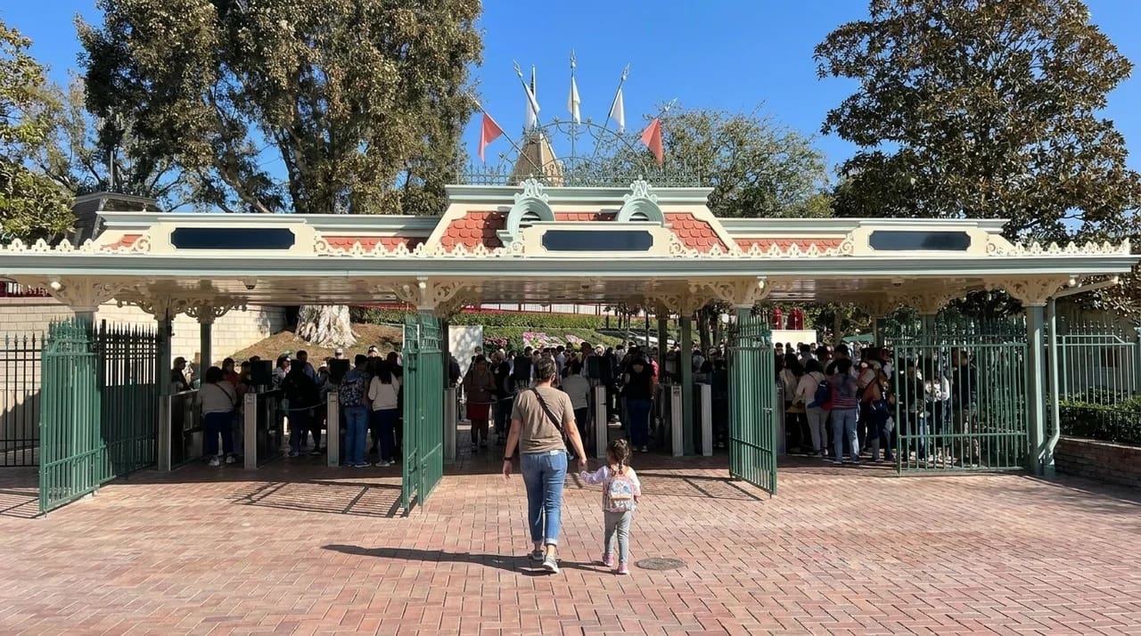 Disneyland $50 Kids' Summer Ticket 2026: Complete Guide - Enchanted Insider
